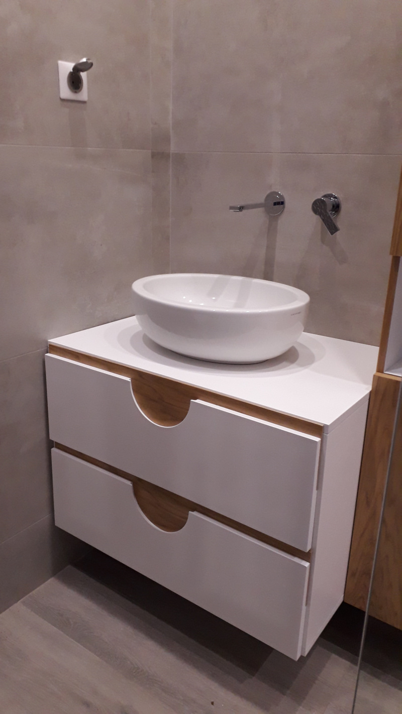 ΤΟ ΞΥΛΟ, ΕΝΑ ΤΕΛΕΙΟ ΥΛΙΚΟ, ΑΚΟΜΑ & ΓΙΑ ΤΑ ΕΠΙΠΛΑ ΜΠΑΝΙΟΥ!